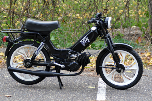 Re: Show me those custom paint jobs! — Moped Army